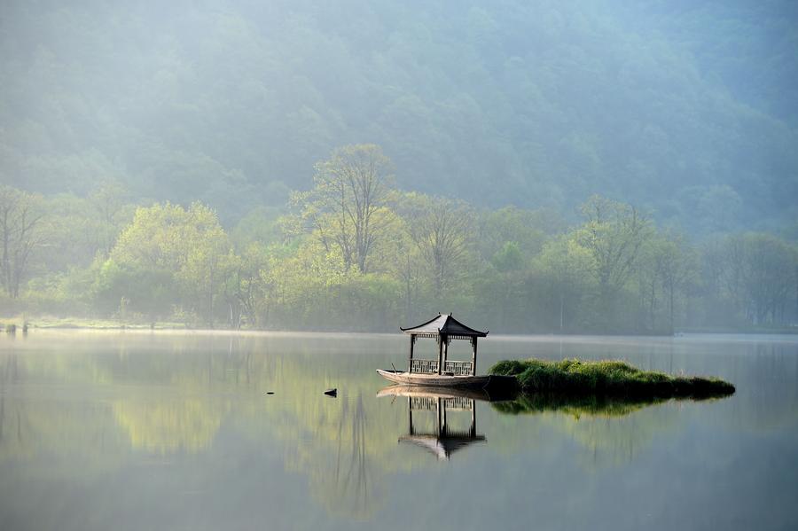 Gorgeous Lake View or Spectacular Mountain View, China Has Both ...