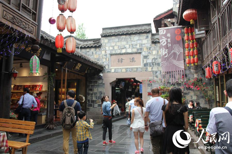 Jinli Ancient Street, One of The Oldest Streets in SW China | Study In ...